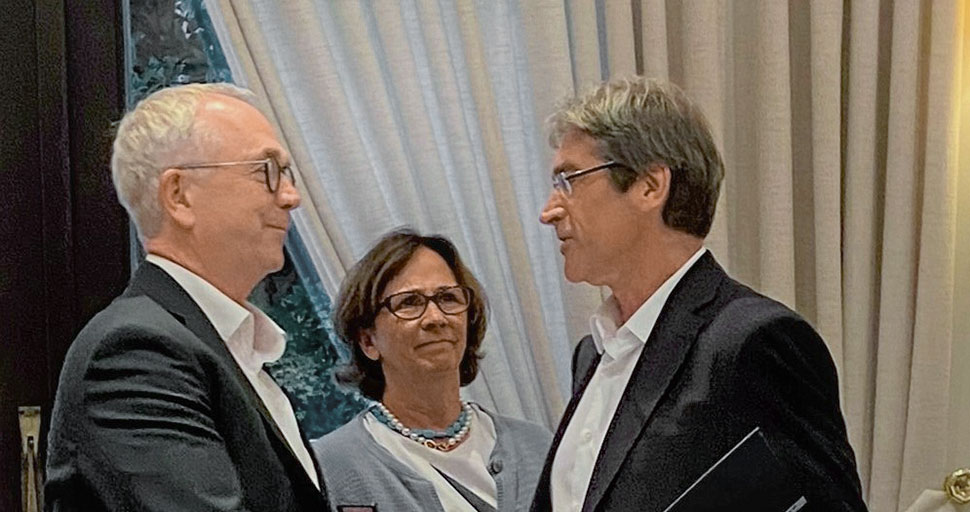 Verleihung der großen Sparkassen-Ehrennadel an Karl-Peter Schackmann ...